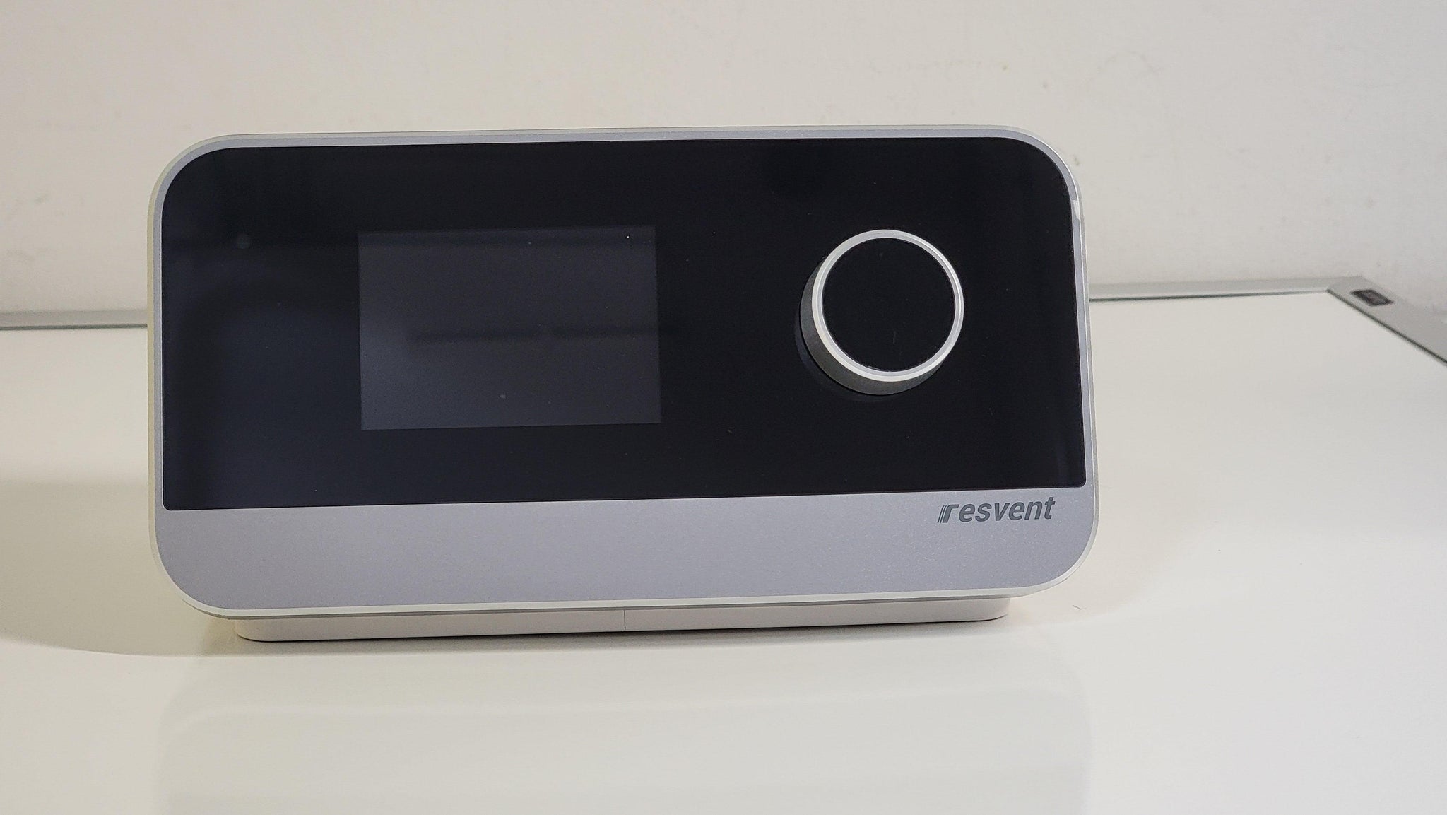 ResVent iBreeze 20A Auto CPAP with Humidifier - New Open Box